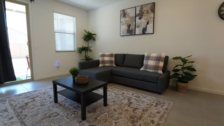 Brand New 3-bedroom Home Modern - Casa Grande, AZ