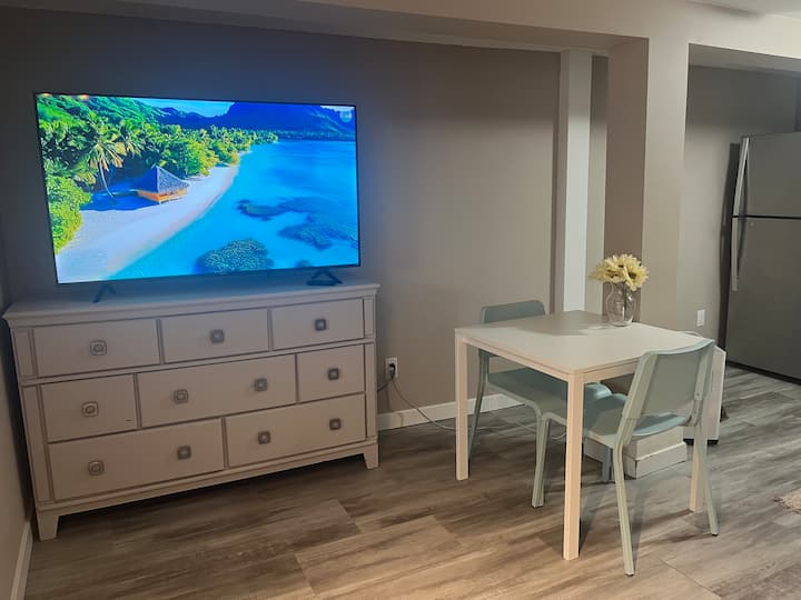 Old St. Vital Private Suite - Manitoba