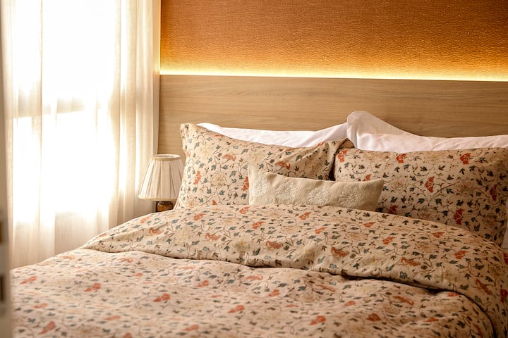 Apto. Luxuoso Em Sp Com 2 Suítes E Café Da Manhã. - São Paulo