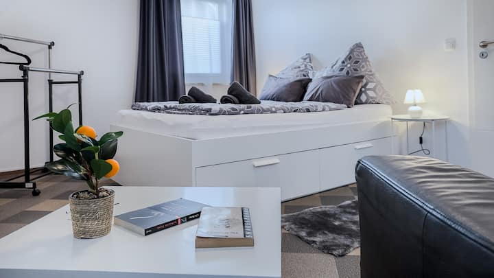 Fuldatal/kassel -Wohnung Mit Parkplatz & Wlan - Fuldatal