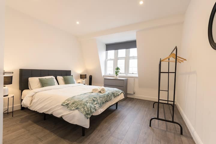 Stunning Apartment In The Heart Of Whitechapel - 하트퍼드셔