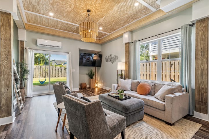 The Cozy Koozie–walk To Beach, Boardwalk & More! - Carolina Beach