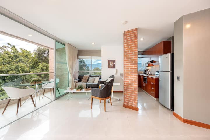 2br Retreat Near Provenza & Lleras | Pool + Gym - Medellín