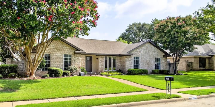 4 Beds/2.5 Baths*dogs Ok*fenced Yard*dishwasher*ac - Plano, TX