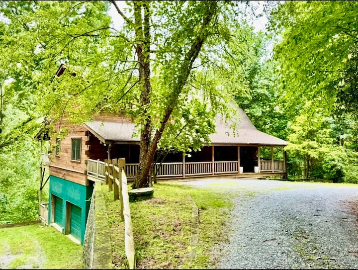 Cozy Cabin Boone - Boone, NC