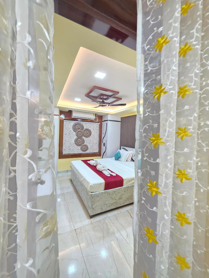 Luxury Palm Stay - 푸리