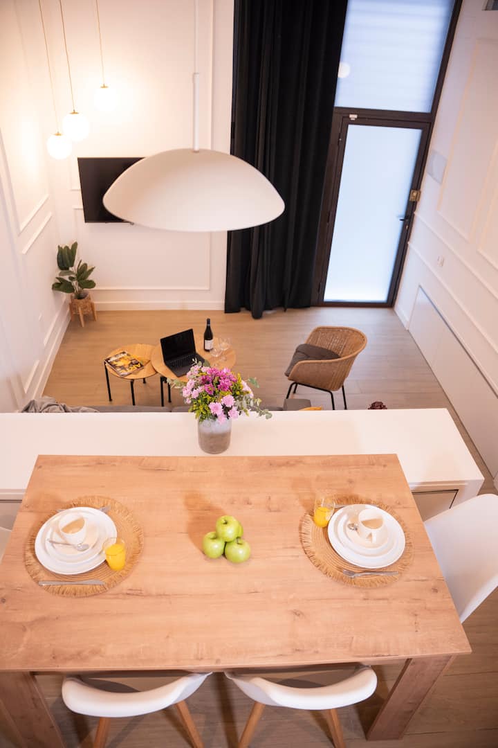 Apartamento Amplio Bajo-2 Dormitorios - Seville, Spain