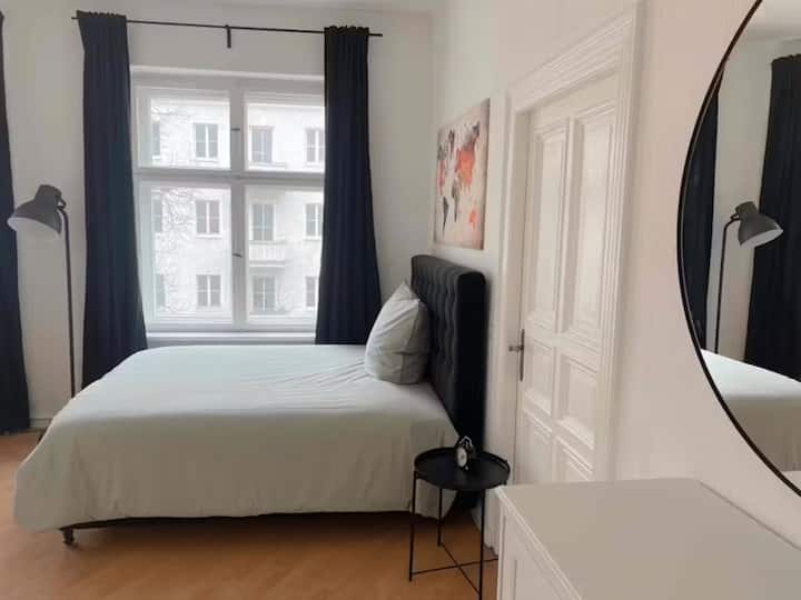Comfy 3 Bedroom Apartment In Berlin Friedrichshain - Berlijn