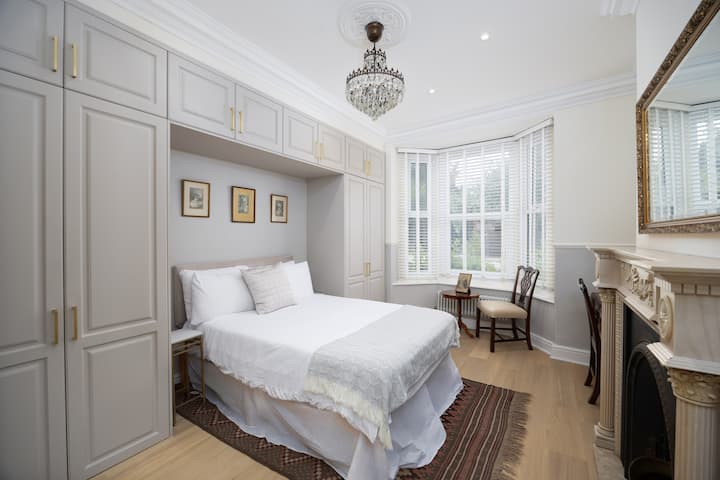 Stunning Apartment | Lincoln City Centre | Parking - Lincoln Castle