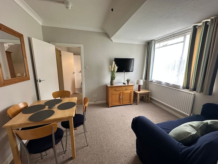 Fabulous Alum Chine Flat #12 - Bournemouth