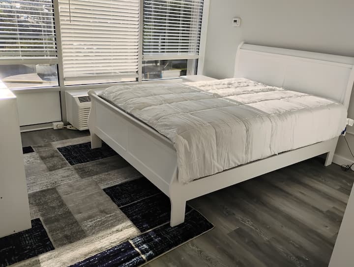 Furnished Lg 1 Bed Free Parking Great Amenities - Hartford, CT