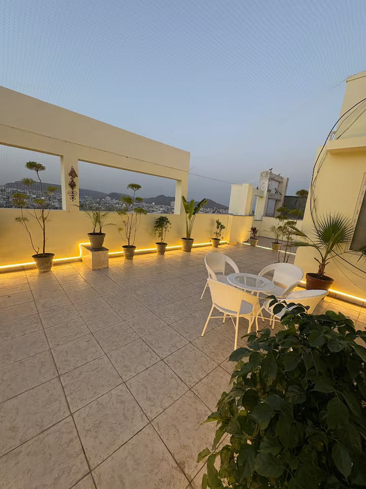 Triscent: The Penthouse With Private Terrace - Jaipur