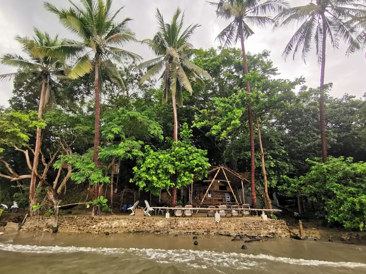 Private Beachfront Retreat - El Nido
