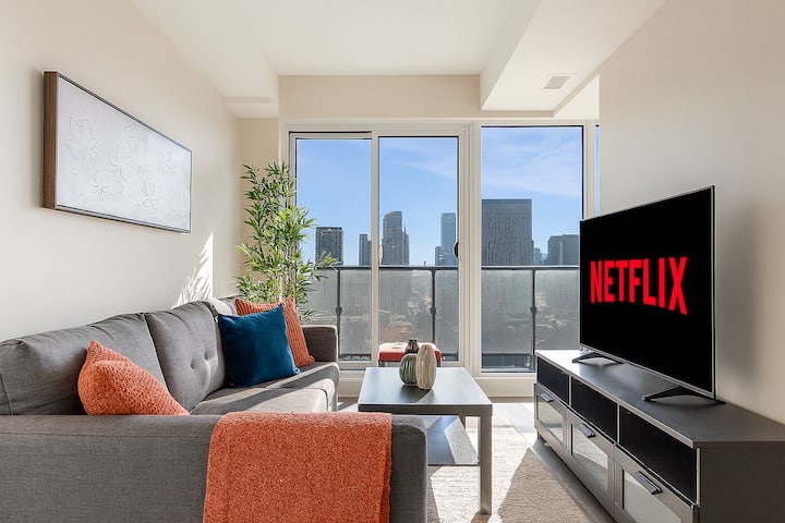 3br - Free Parking - 180° City View - Walkable - Toronto