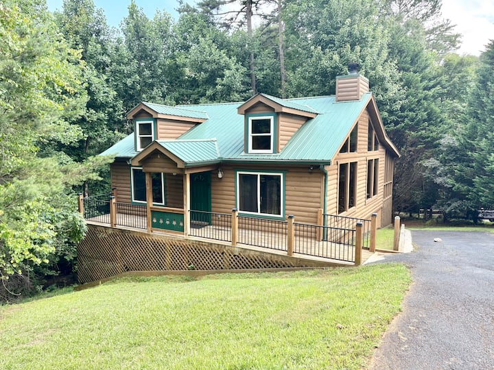 Helen Mountaintop Cabin Hot Tub|sauna|king Bed|new - Sautee Nacoochee, GA