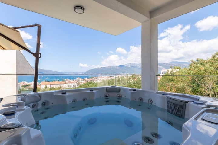 Villa Aquilla With Private Pool And Postcard View - Kotor