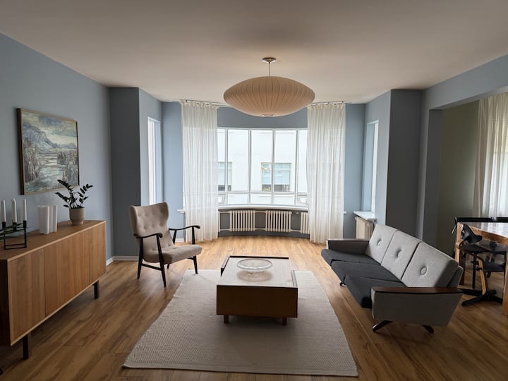 Spacious Family Friendly Apartment - Free Parking - Reykjavik