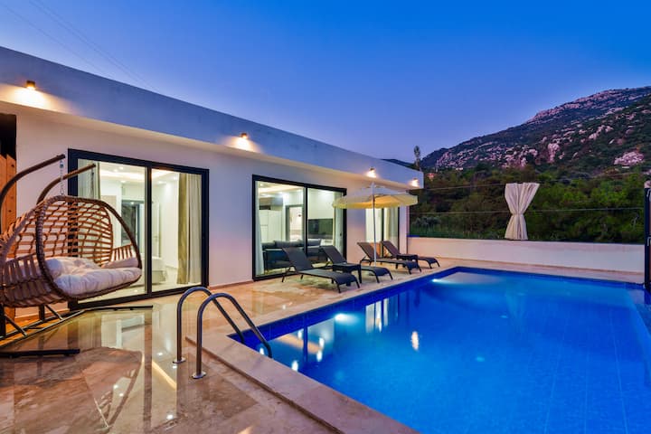 Villa Olyena - Korunaklı Havuzlu -Doğa Manzaralı - Kalkan