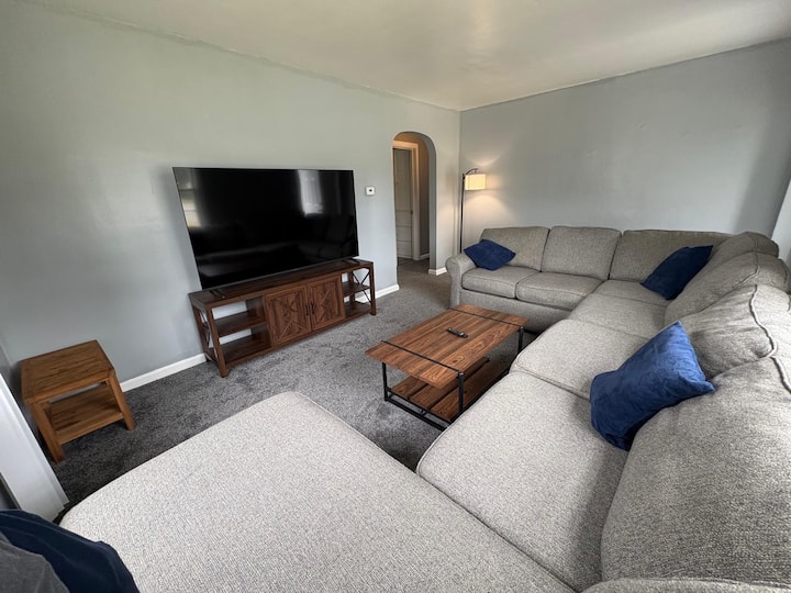 Cozy 3-br Near Nd Campus & Martin's | Sleeps 8 - Notre Dame, IN