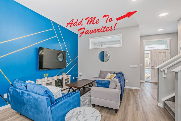 Revival On 1016 | Ultra Modern, Bright, Spacious - Calgary