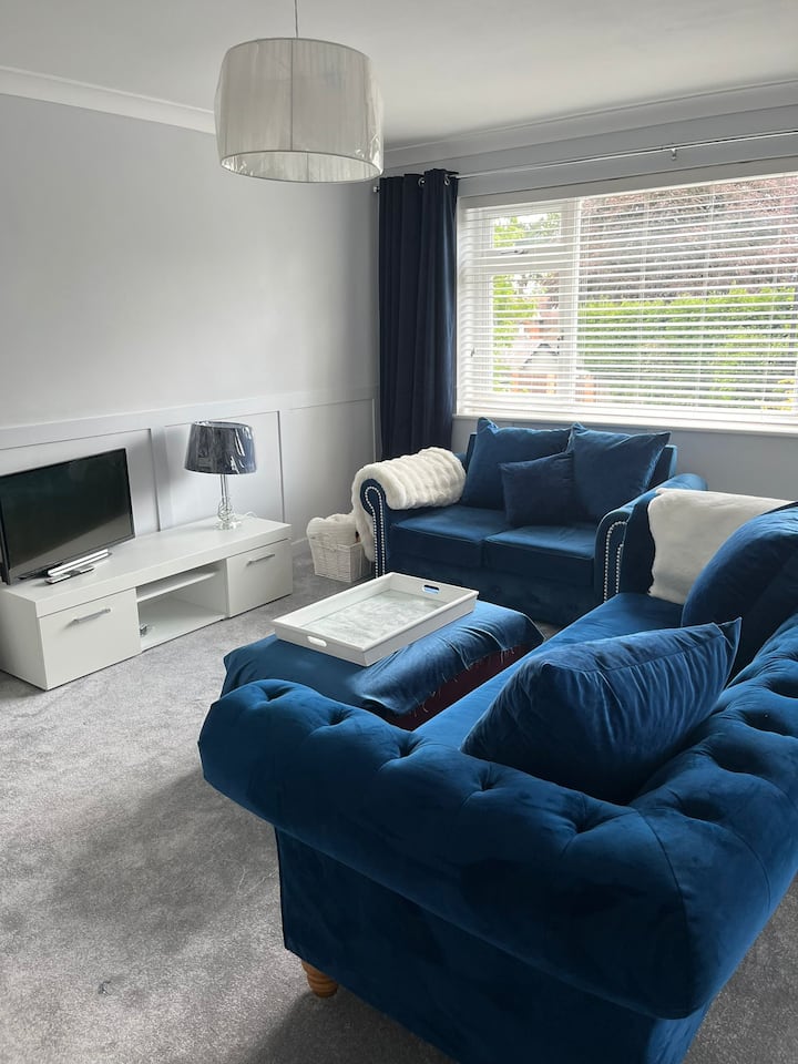 40% Off - Sutton Coldfield 2 Bed Apartment - The Royal Town of Sutton Coldfield