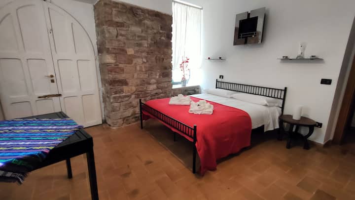 Ombra Sta Chiara-140mq-idromassaggio-myassisisuite - Assisi