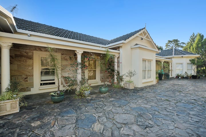 Hidden Estate Coast/city Views
Metro Safetranquil - マリオン