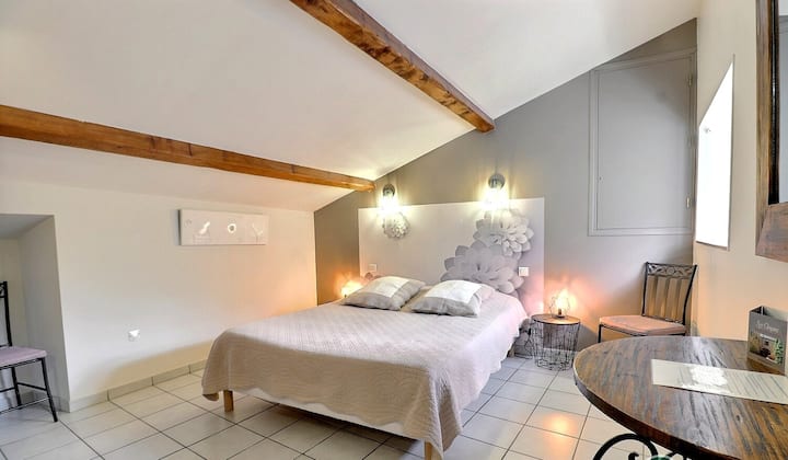 Chambres D'hôtes 
Les Clapas
Chambre "La Mansarde" - Balazuc