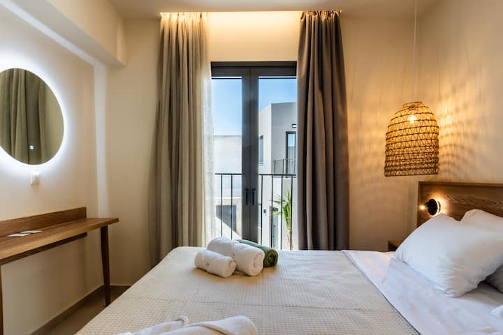 Villa Mathaios | 2bd Villa In Old Hersonissos - Chersonissos