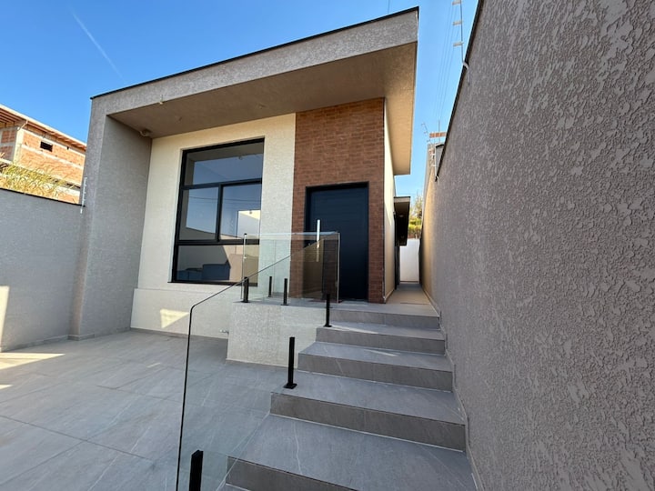 Nova Casa Bella Piscina, 2 Vagas E Bem Localizada - Atibaia