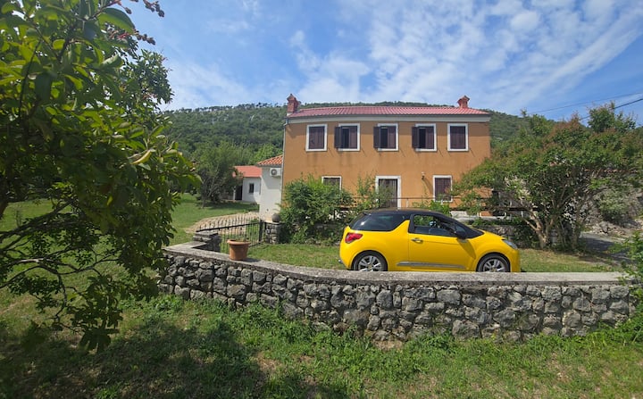 Toncica I Ivica - Novi Vinodolski