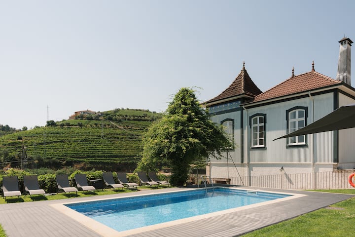 Casa De Cambres Nascente - By Rowdhouses - Lamego