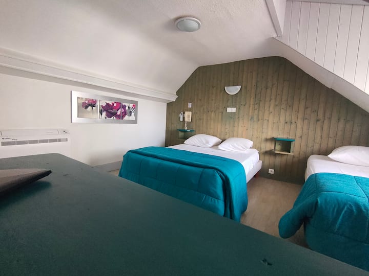 Chambre Climatisée Proche Centre-ville - Aix-les-Bains