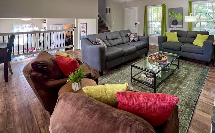 12 Guest! King Bed| Patio| Grill - Duluth, GA