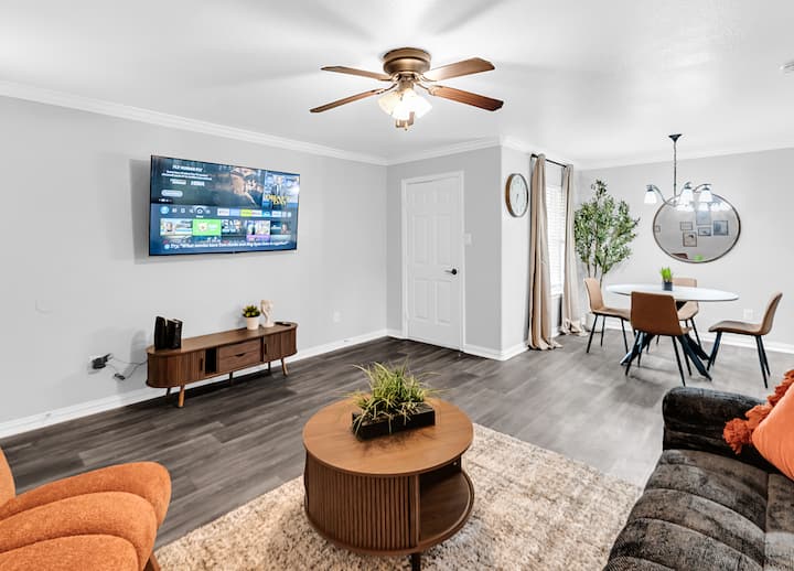 Walk To At&t Stadium | Fifa 2026 With Free Parking - Arlington, TX