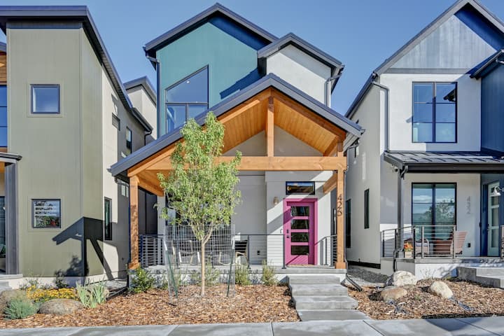 The Modern Peak House - Buena Vista, CO