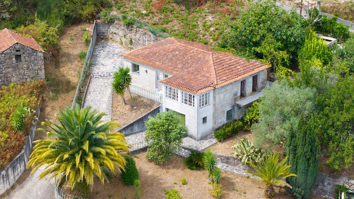 Quinta T2 Perto Praia Fluvial E Cinfães - Cinfães