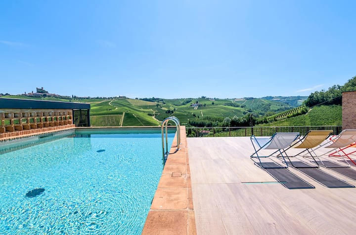 Elegant Room Vineyard Stay - Langhe Wine Estate - Barolo