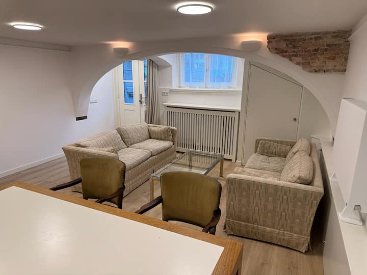 Herengracht Souterrain Studio Apt. Without Kitchen - Amsterdam Centraal Station