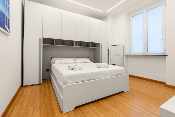 Sea Side Apartment - New Bright Home - Genoa