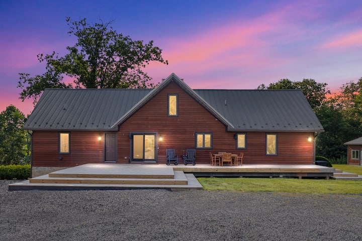 Luxury Mountain Cabin Escape Views, Hot Tub, Sauna - Luray, VA