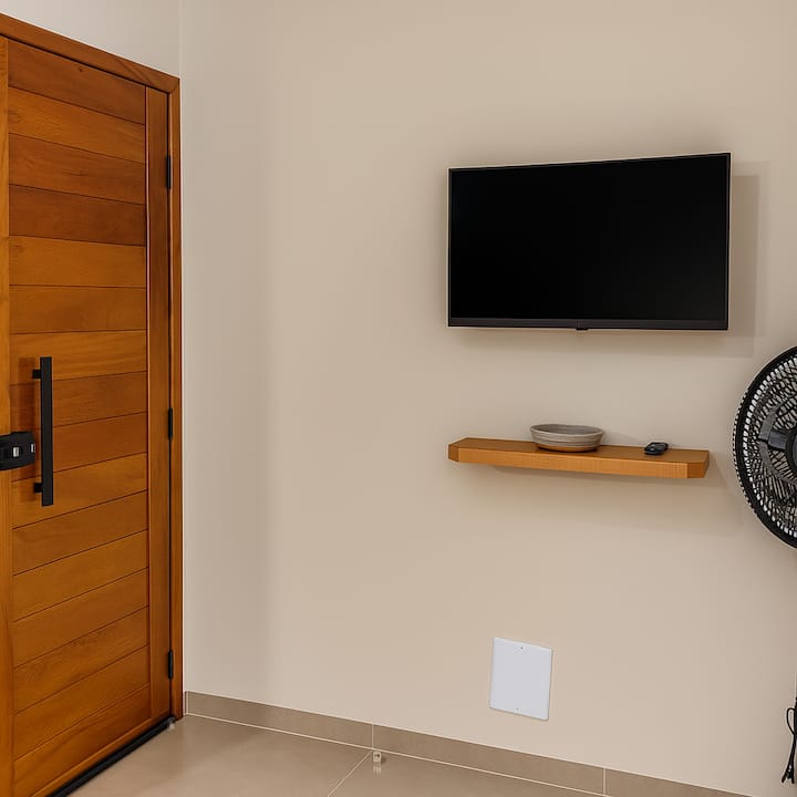 Loft 01 Completo C/ar, Self Check-in, Próx. Praias - Cabo Frio