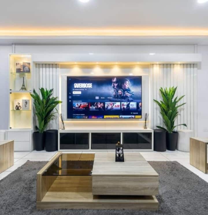 Outstanding Oniru Estate Flat - Nigeria