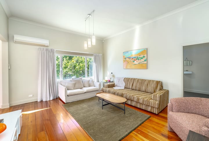 Walnut House Marty - Martinborough