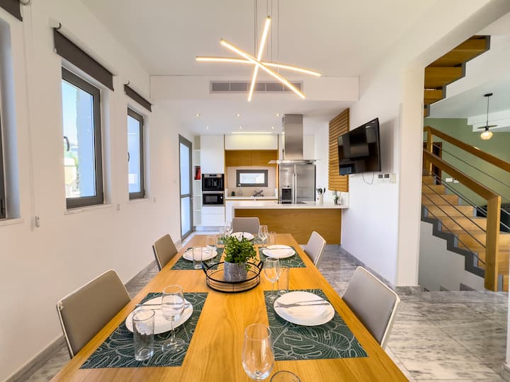 Villa With Pool 5 Min Walking From The Beach - Пафос