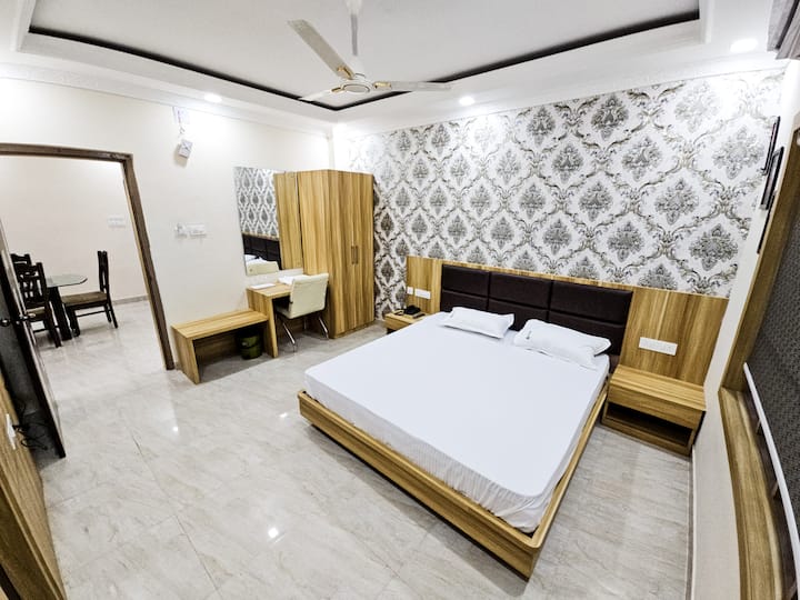Palm Tree Haven–3bhk Flat |Executive Class - ブバネーシュワル