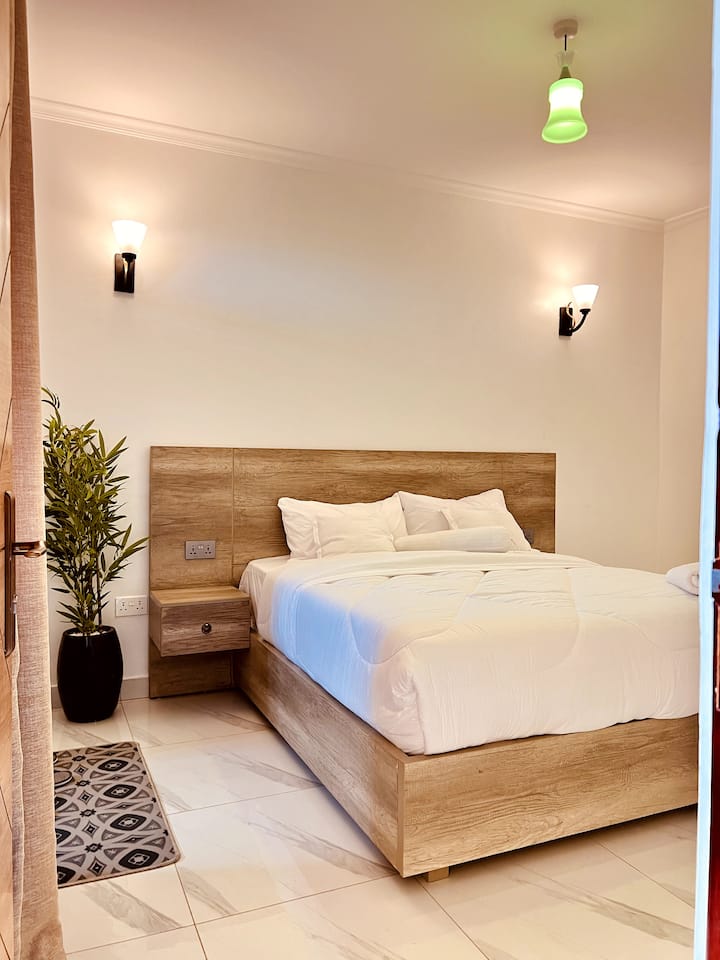 Modern Exec Stay, Balcony, K'la - Kampala