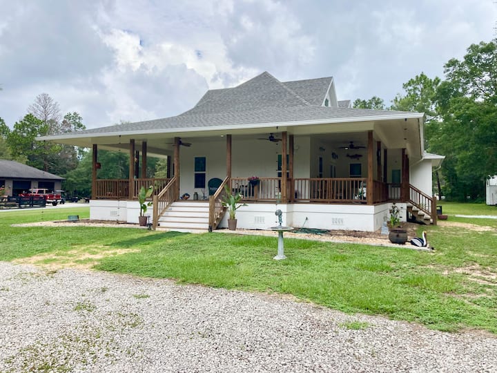 Tranquil Porch Retreat! - Beverly Hills, FL