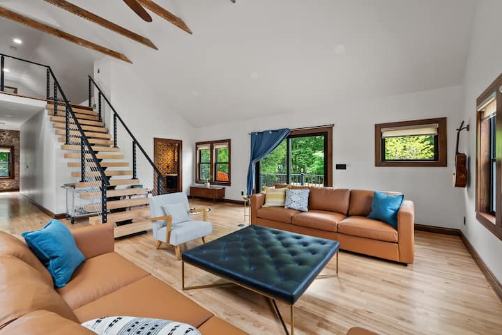 Cedar Creek Loft - Grafton, WI