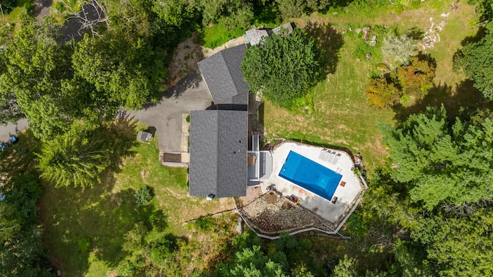5br Pool+game Room: 1 Mi To Foxwoods & Water Park - Connecticut